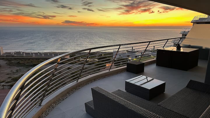 Eme De Maison Infinity Beach View - Alicante Airport (ALC)