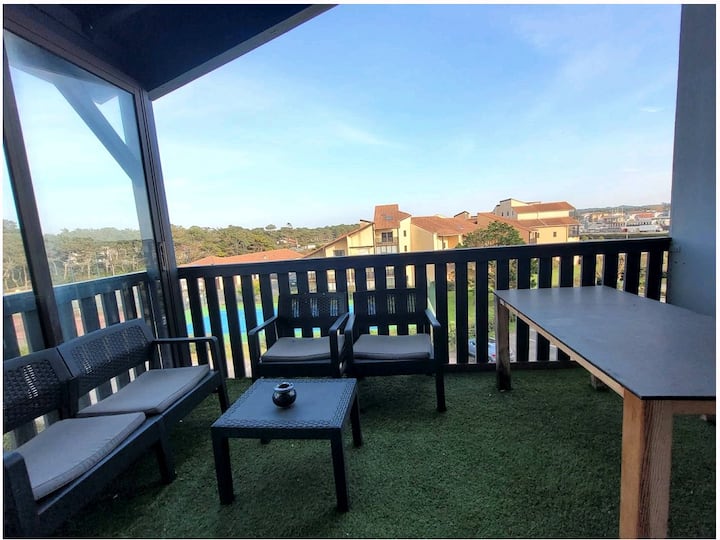 T2 Mezzanine Rénové, 4 Couchages Et Terrasse à Deu - Hossegor