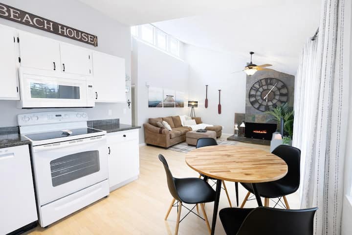 Spring Escape Cozy Stay Near The Beach | 204 - Birch Bay, WA