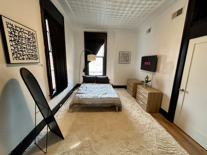 Modern Downtown Loft W/ Spiral Staircase O.t.r. - Cincinnati