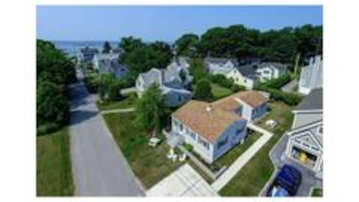 Fairview + Seabreeze Cottages - Kennebunk, ME