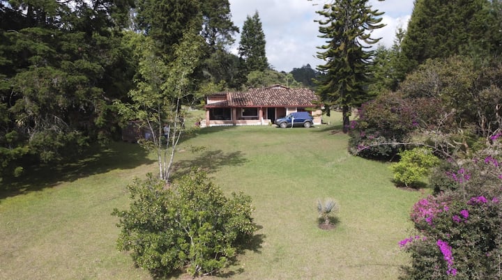 Casa De Campo En Guarne. - Guarne