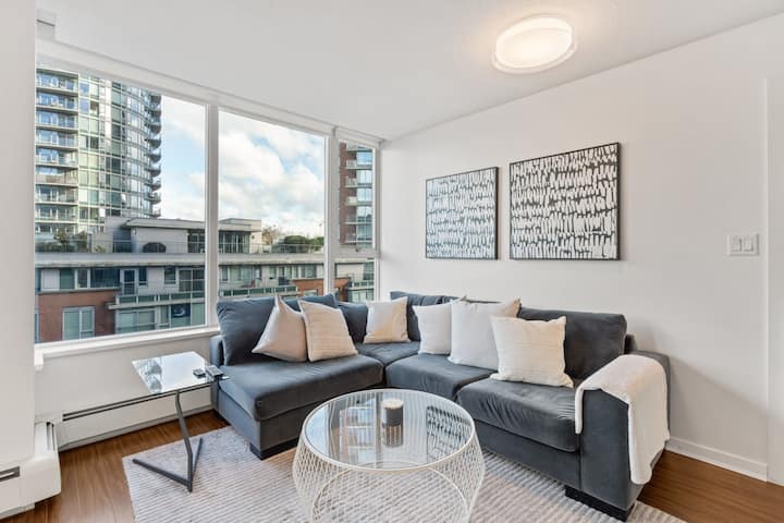 Modern Downtown Van 2br Condo | Walk To Bc Place - Vancouver