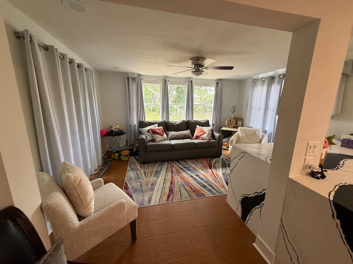Cozy Florida Retreat - Altamonte Springs, FL