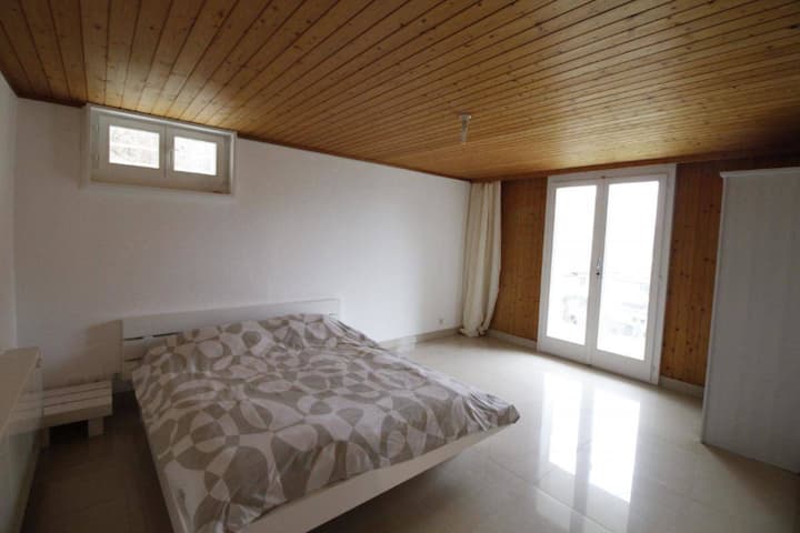 Room Nr 1 In Bolligen 2 Minutes From Train Station - Berna