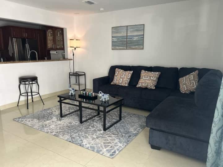 Homestead Comfort - Stay Near Miami & The Keys - The Bahamas
