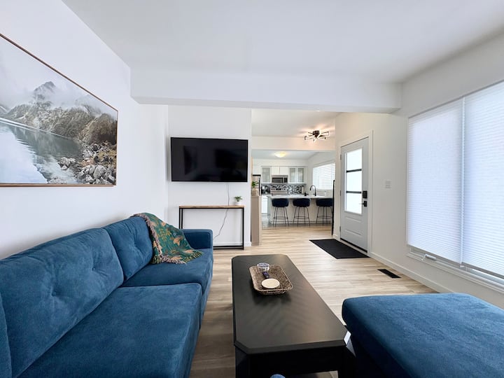 Charming 2br House Near Hospital |Weekly Discounts - Sault Ste. Marie