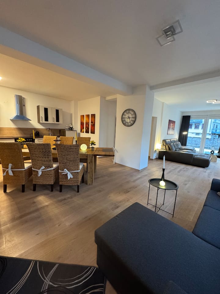 Eine Wunderschöne Wohnung Am Wasser In Der Eifel - Bitburg