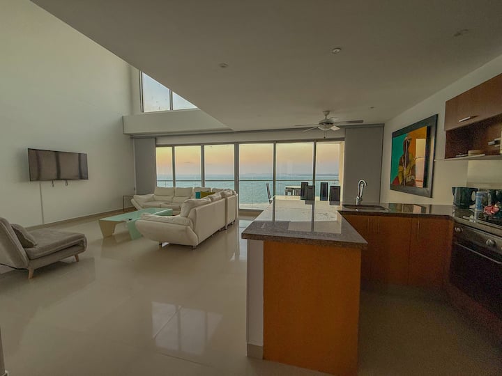 Penthouse Dúplex | Piso 32 Frente Al Mar - Cartagena