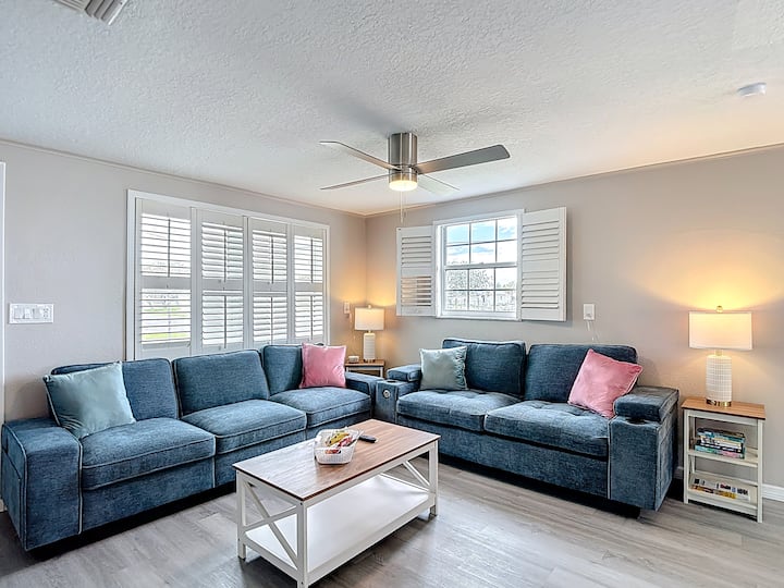 Hudson Beach 3bd Waterfront Dock Boat Hot Tub! - Hudson, FL