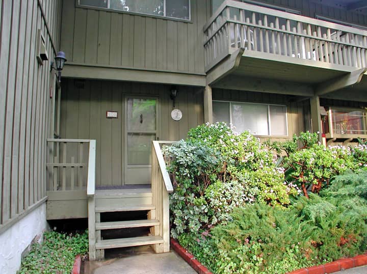 3bdr Canyon Terrace Townhouse, Private Patios And - Avalon, CA