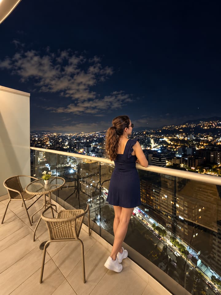 24th Floor Suite Beautiful View Carolina Park - Quito