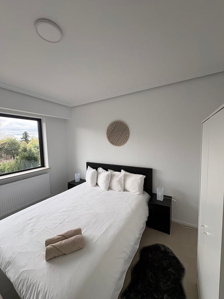 Luxury Apartment | 1 Br | Near Ing Arena & Expo 12 - Meise