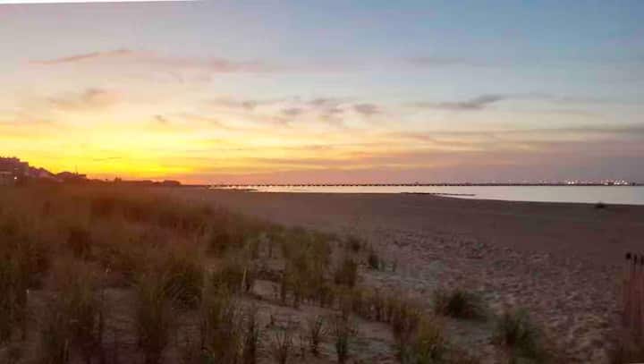 2br Beach Bungalow | Walk To Beach | Sleeps 5 - Hampton, VA