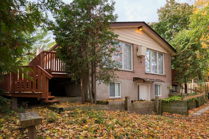 Stylish City Escape: 2 Br, Sauna, Bar&4ktv Near Uw - St. Jacobs