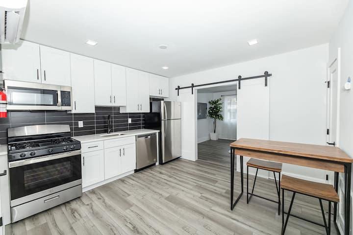 Peaceful 1 Bed 1 Bath Near Nyc - Bayonne, NJ