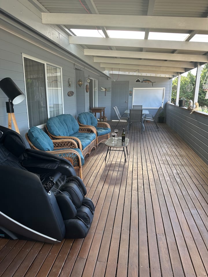 Belclaren 1br Relax On Deck In Our Massage Chair - McLaren Vale