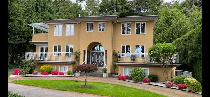 Luxury 4 Bedroom. 4 Bath• House In West Vancouver. - Bowen Island