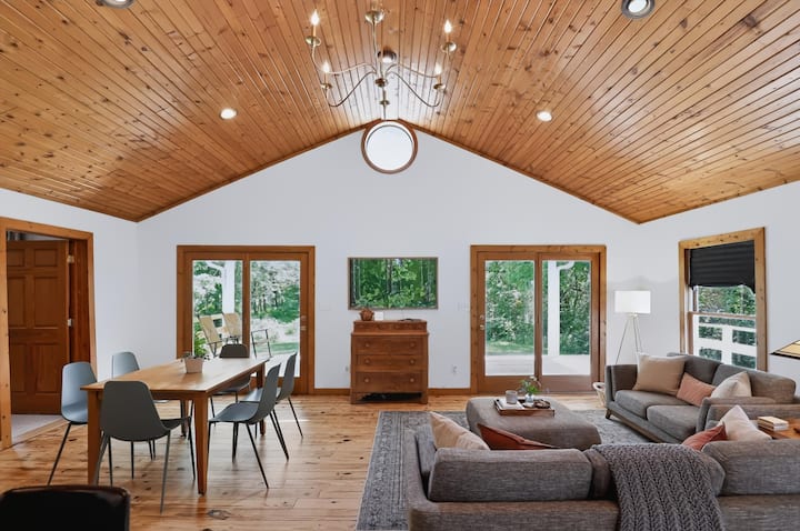 The Cider House Retreat - Indianapolis, IN