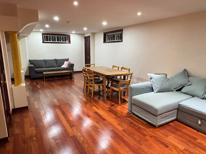 Elegant Guest House Near To Airport – Full Privacy - Dorval