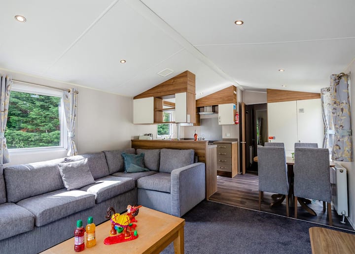 Silver Premium Caravan With Parking & Decking - Newquay