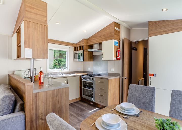 Silver Premium, Parking, Decking & Sea View P - Newquay