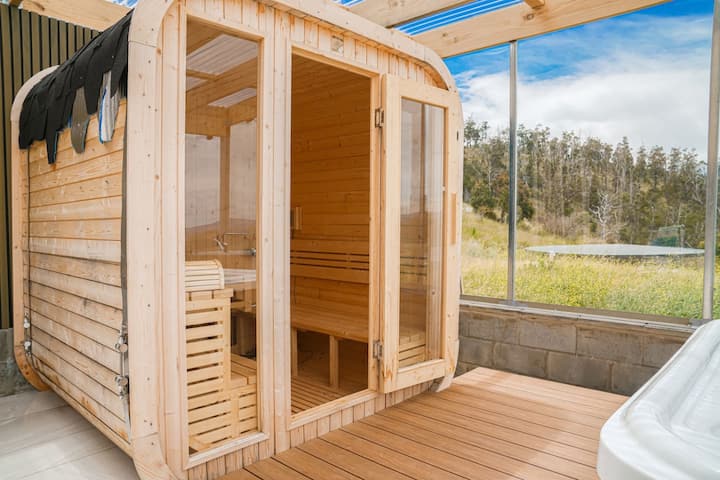 Stayau Sweeping Coastal Views & Sauna Escape - Dunalley