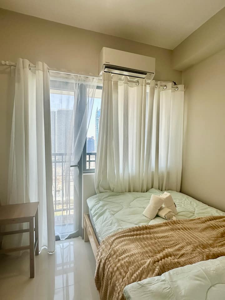 Fame Residences Cozy Staycation - Pasig