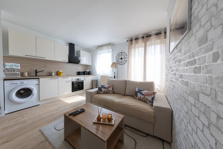 Appartement Cocooning Proche Gare - Évry