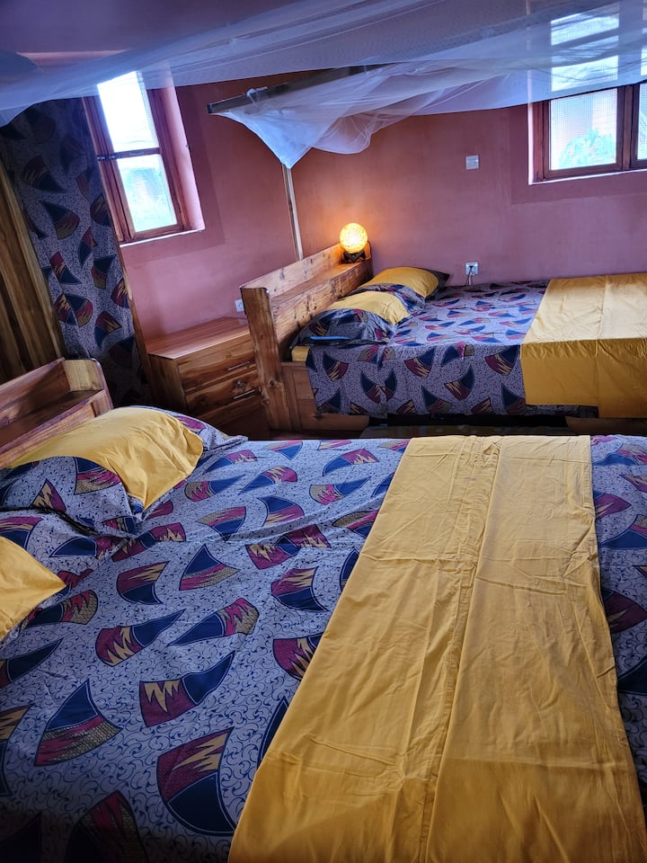 Bungalow Familial Dans Un Paradis Fleuri - Togo