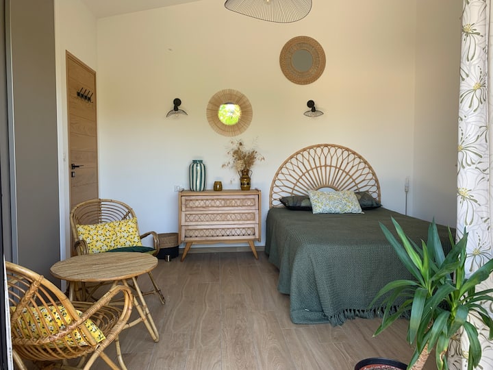 Studio Indépendant Calme Et Proche Aéroport Nantes - Bouguenais