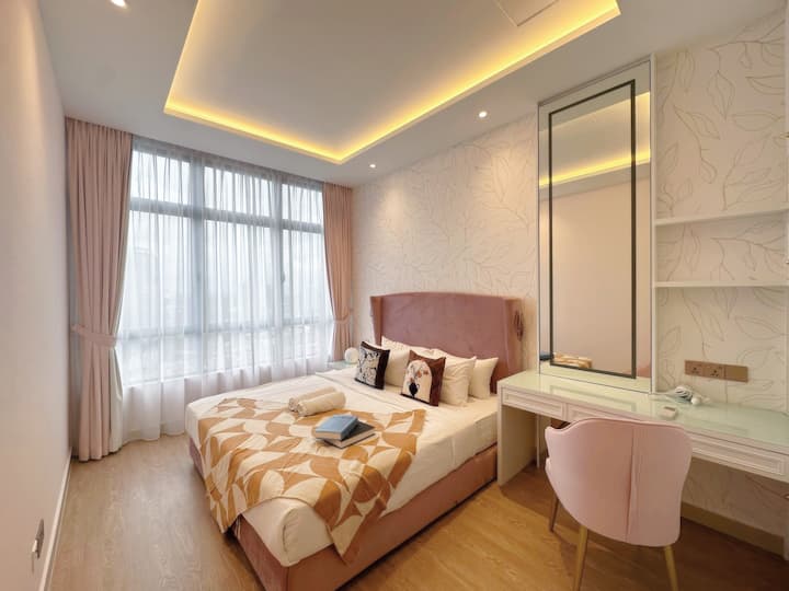 Sakura Retreat 2br Twin Tower | Walk To Ciq - Yishun