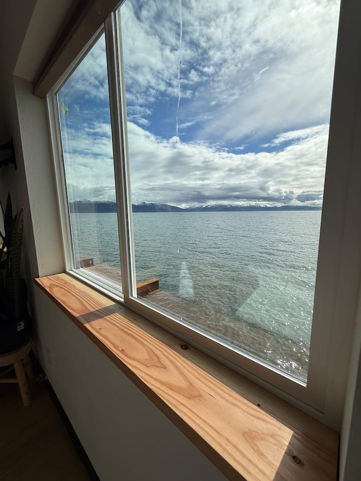 Waves, View, Sauna And King Bed Suite 5 - 荷馬