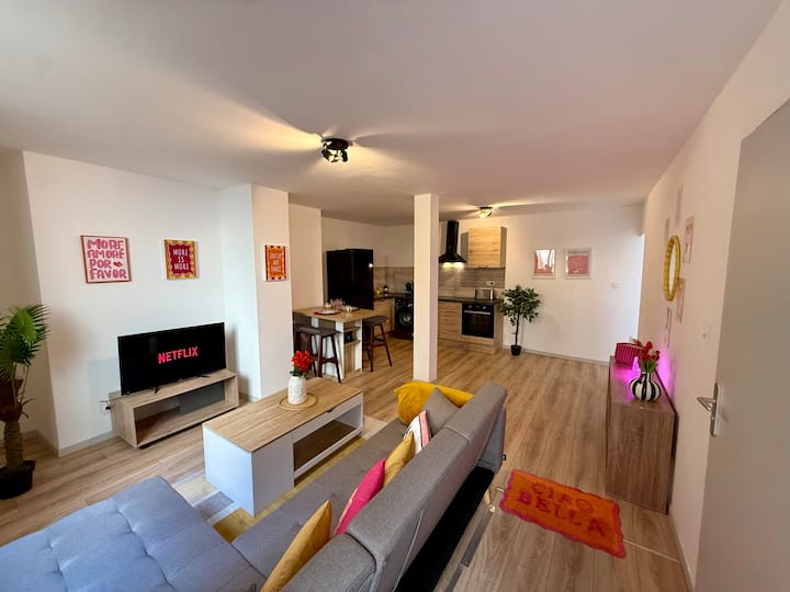 Le Color Pop - Wifi-fibre - Hyper-centre - Cher