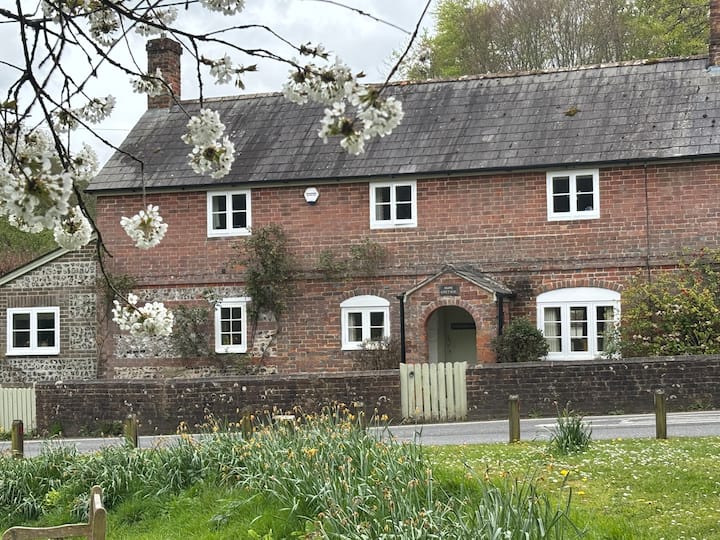 Garden Lodge - Hope Cottage, Tollard Royal - Shaftesbury