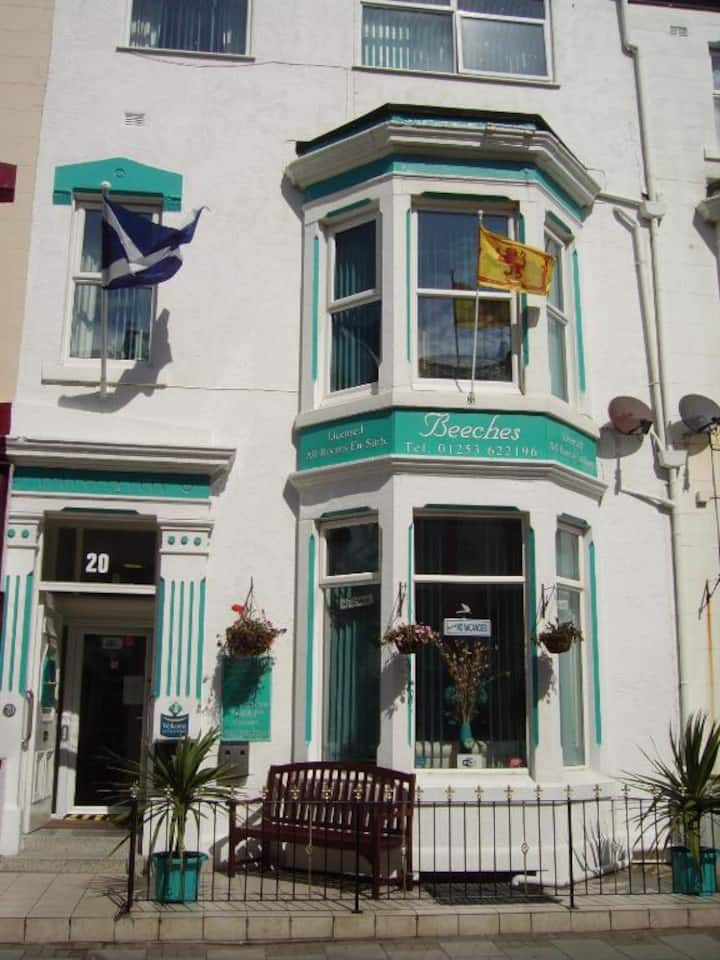 Entire Hotel The Beeches | Blackpool - Lytham St Annes