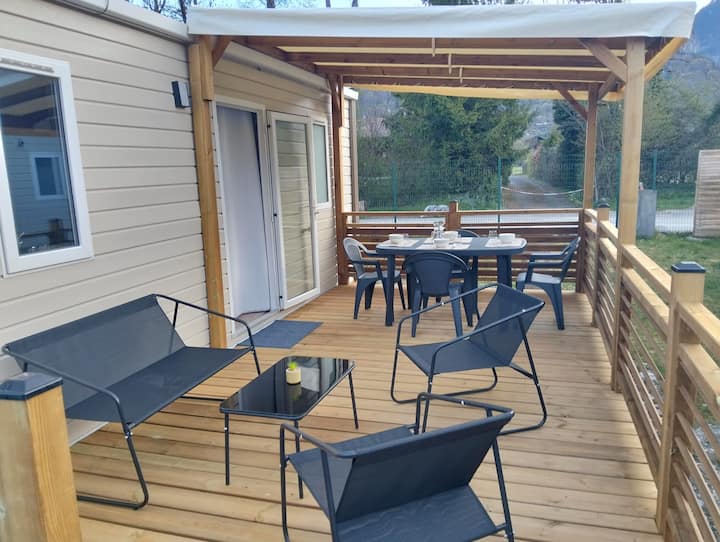 Mobil-home Neuf Climatisé 2 Chambres + Terrasse - Samoëns