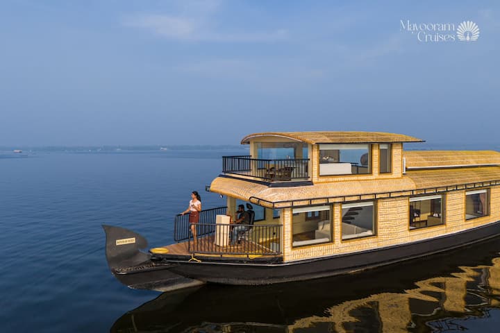 Luxury Houseboat Cruise In Alleppey - Alappuzha