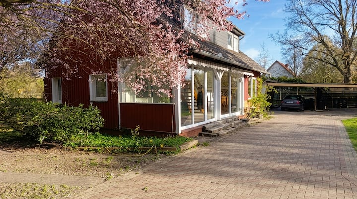 Helles Ferienhaus Mit Kamin & Idyllischem Garten - Wedemark
