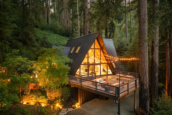 Summit House Napa · Mt Veeder Views, Sauna & Tub - Yountville, CA