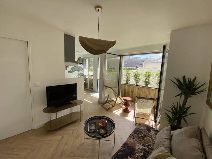 Appartement Neuf En Plein Centre-ville - Sauzon