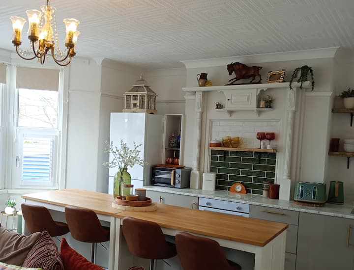 Coastal Retreat In Seaside Town Beaches Very Close - Ogmore By Sea Beach