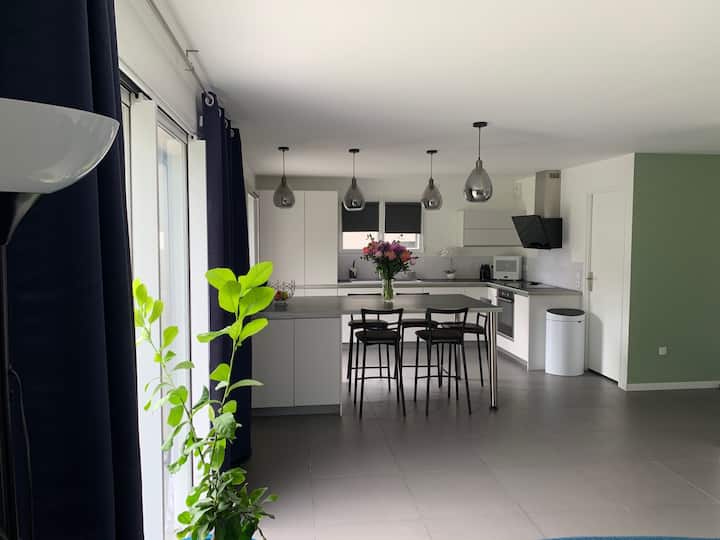 Entre Lac Et Montagne - Aix-les-Bains