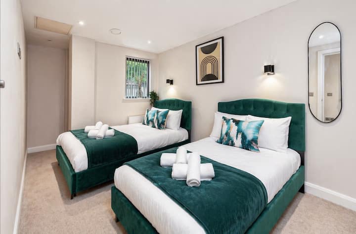 2 Beds Sleeps 4 - Central Leeds - Leeds