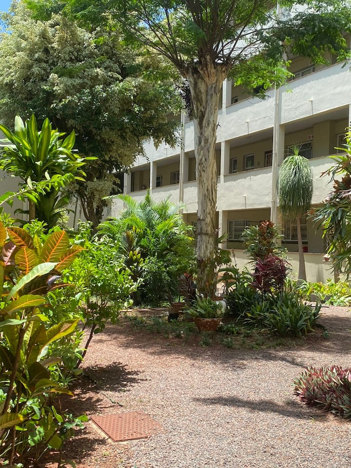 Centrally Located, Secure, Quiet, Picturesque View - Durban