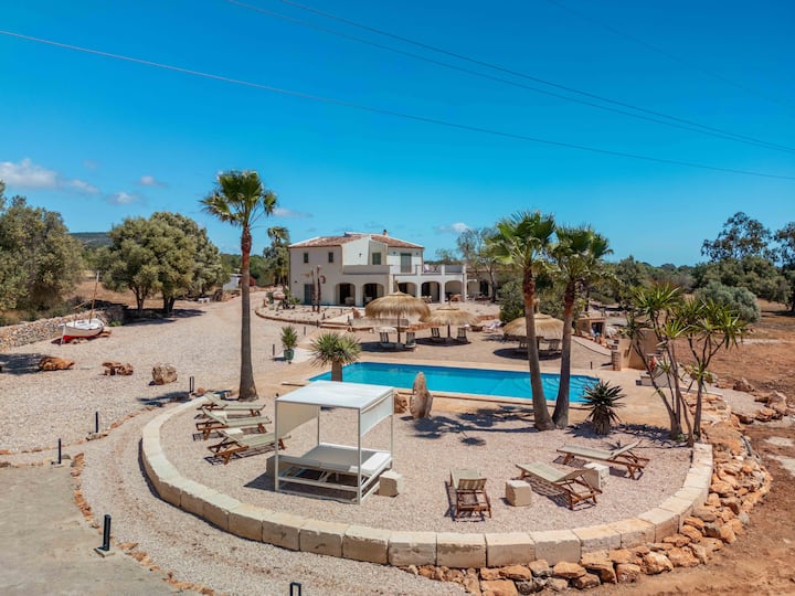 A Stunning Finca - Es Camp Fora - Near Santanyi - Cala Santanyí