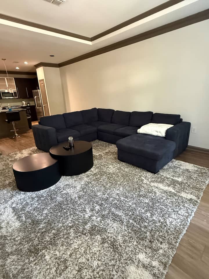 Cozy Stay With Gym & Pool Access. Relax Here! - Sandy Springs, GA