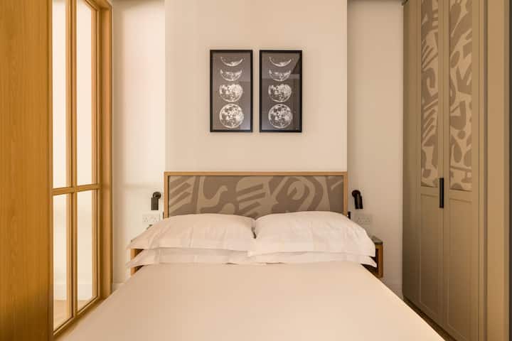 Covent Garden Studio - Netflix & Nespresso - Anglia Ruskin University, London - Farringdon Building
