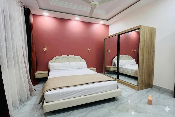 Magnifique Résidence Meublée De Luxe - Burkina Faso