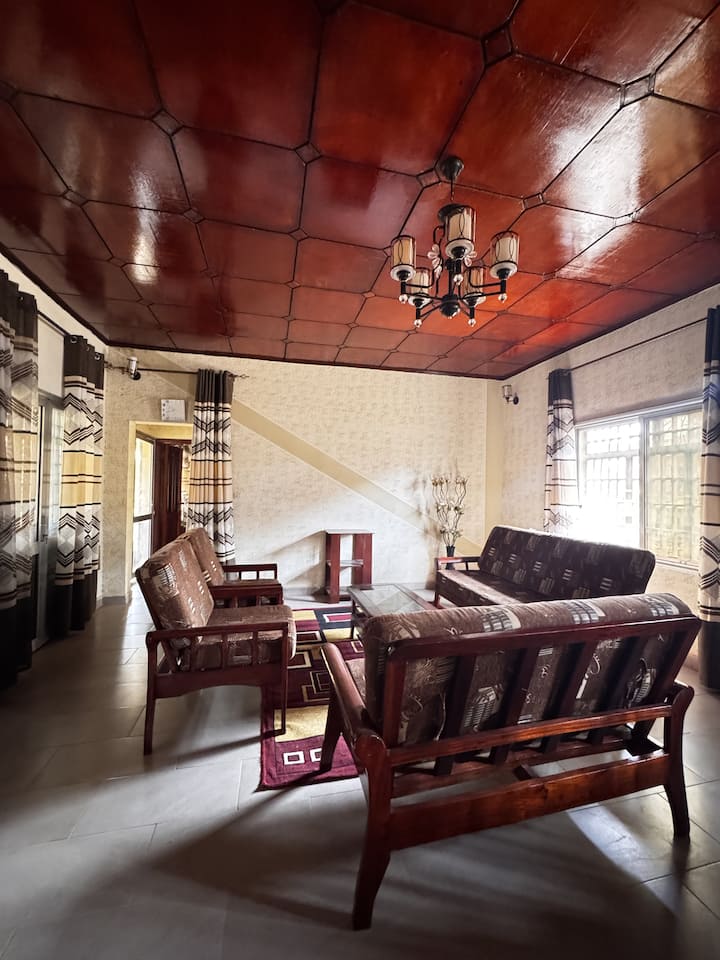 Villa Nongo Panorama – Grand Appartement 1er éTage - Conakry